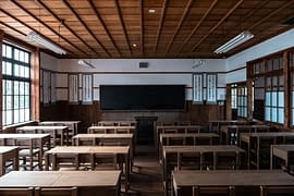 How do Japanese teaching styles differ from other countries?